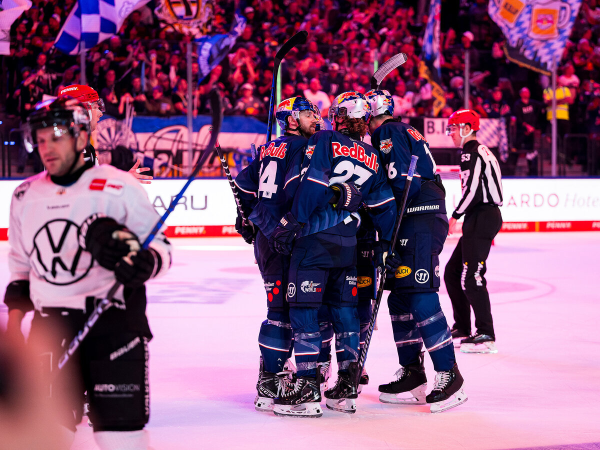 PENNY DEL - Red Bulls feiern Premiere des SAP Gardens in der PENNY DEL ...